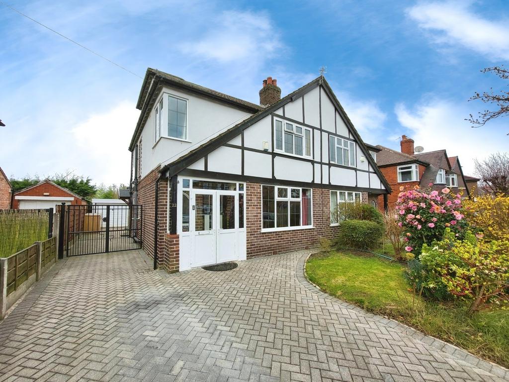 Northvale Road, Timperley... 4 bed semi-detached house - £620,000