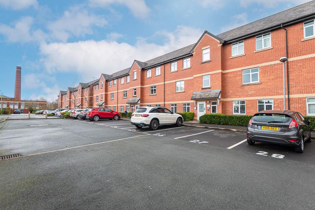 Pendle Court, Leigh WN7 2 bed apartment - £110,000