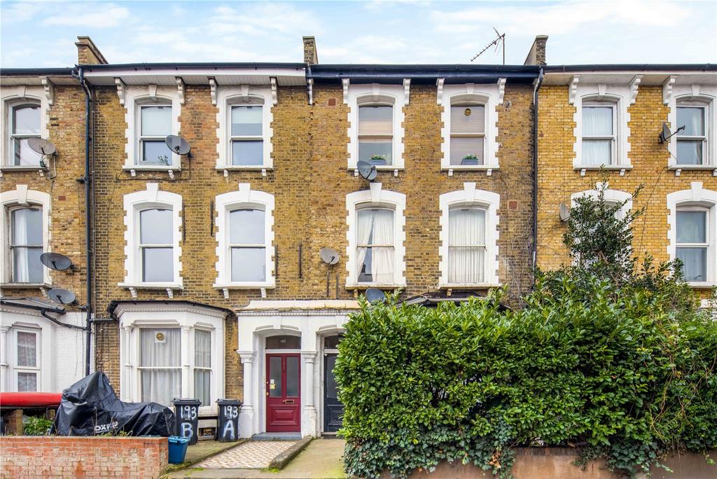 Graham Road, Central Hackney, London, E8 2 bed flat - £595,000