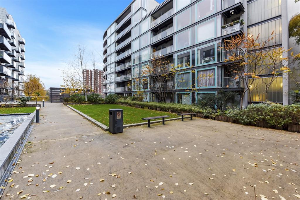 Navigation Building, High Point... 3 bed flat - £2,300 pcm (£531 pw)