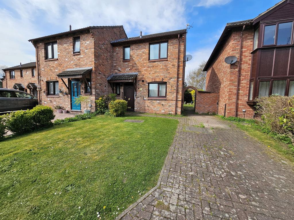 Castle Court, Castle, Northwich... 3 bed semi-detached house for sale ...