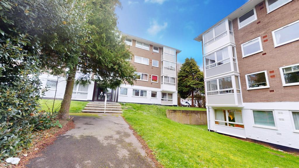 Southfield Road, Oxford OX4 3 bed flat - £1,400 pcm (£323 pw)