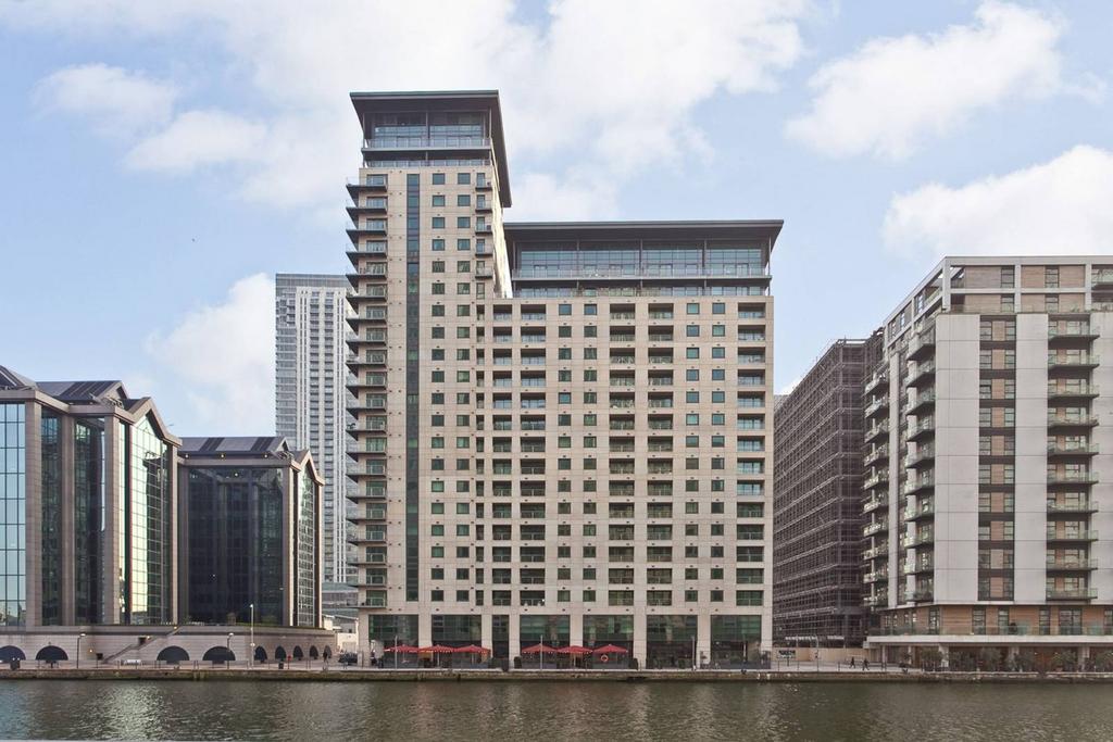 Discovery Dock West, Canary Wharf... 1 bed flat for sale - £375,000