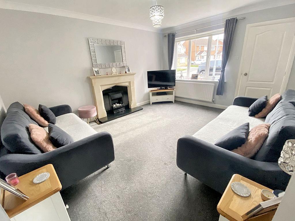 Silverdale Road Cramlington 3 Bed Semi Detached House For Sale £