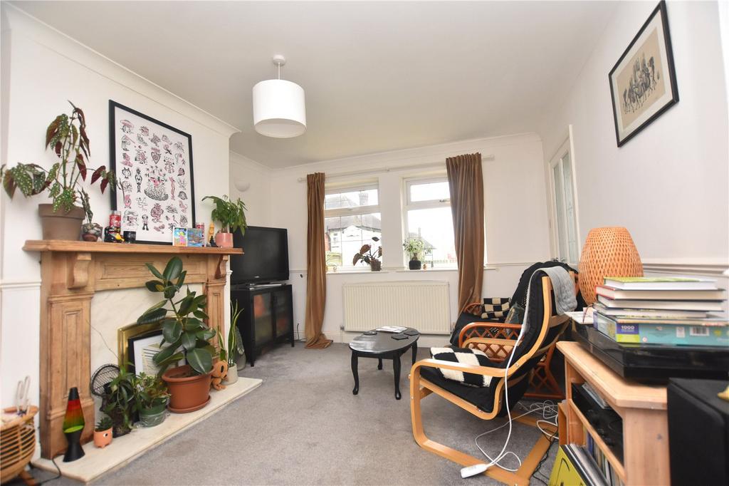 Middleton Road Morley Leeds West Yorkshire 2 Bed Terraced House For