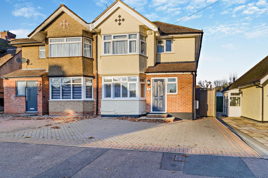 Sherborne Way, Croxley Green, Rickmansworth, WD3 3 bed semi-detached ...