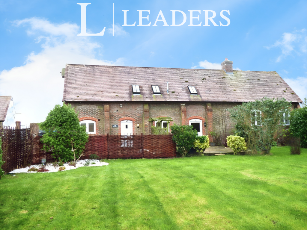 Lyminster 4 bed detached house - £2,400 pcm (£554 pw)