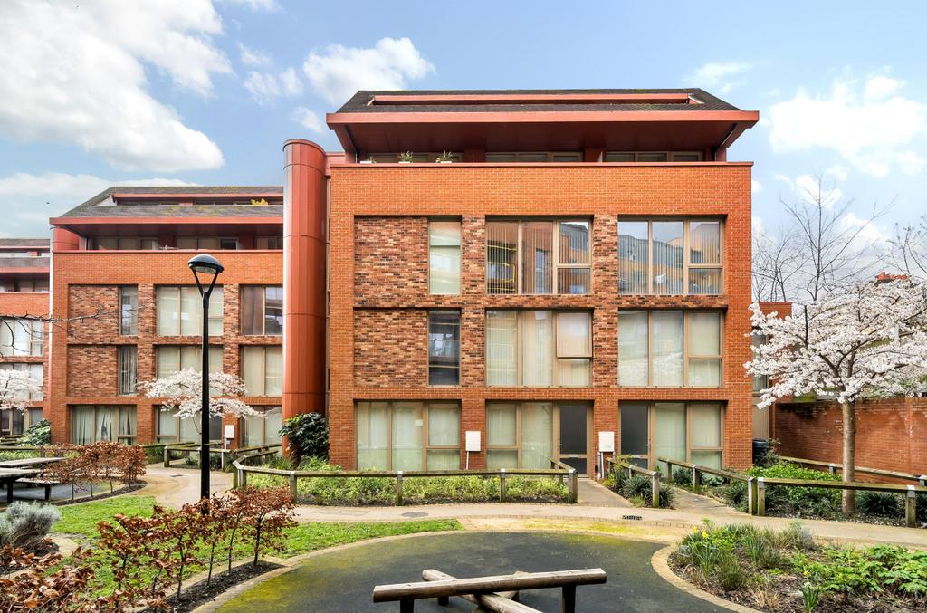 Portway House, 2a Ossory Road... 2 bed duplex - £220,000