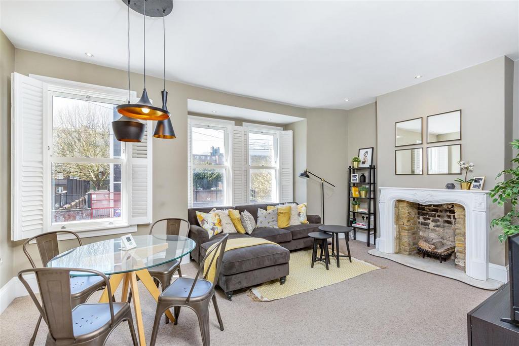 Lebanon Road, Wandsworth 2 bed flat - £540,000