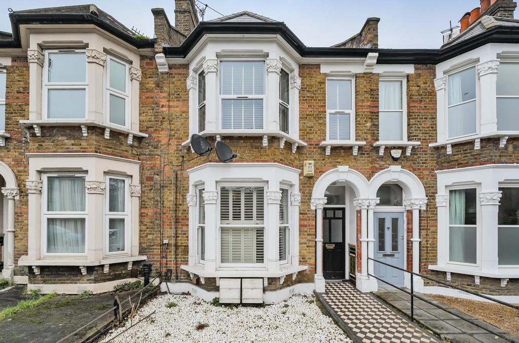 Hither Green Lane, London, SE13 6TH 2 bed flat for sale - £450,000
