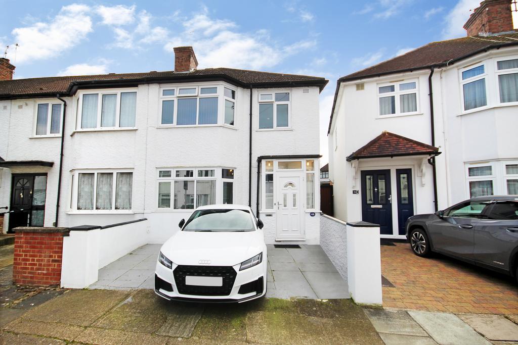 Central Road, Wembley, Middlesex HA0 3 bed end of terrace house - £620,000