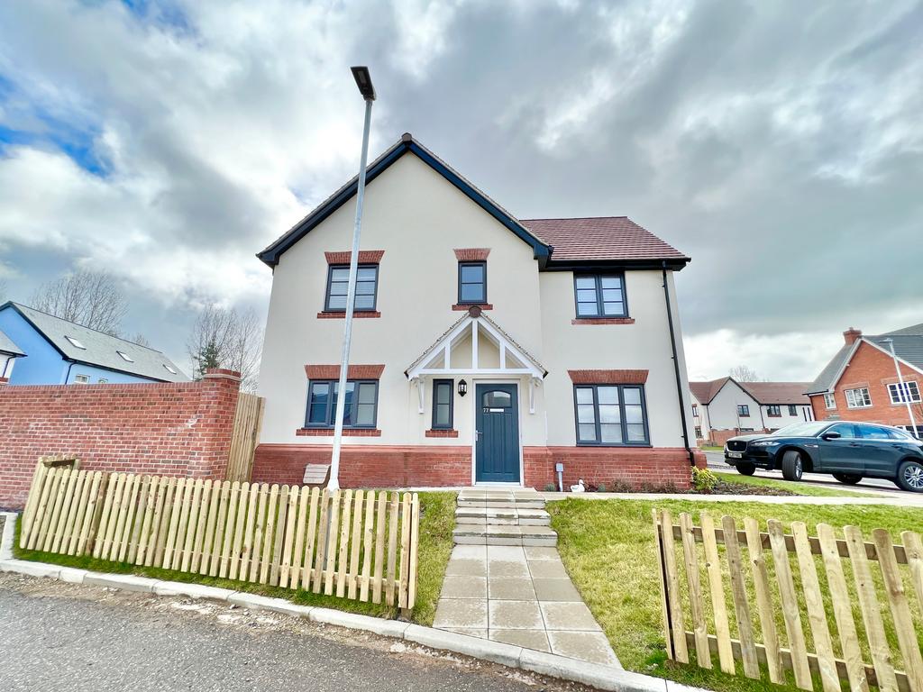The Clayfields, Telford TF6 3 bed detached house for sale - £269,950