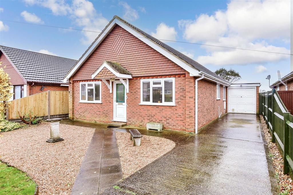 Roberts Road Greatstone New Romney Kent 3 Bed Detached Bungalow For Sale £450000 