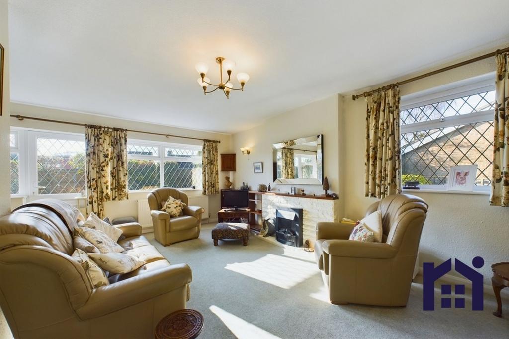 Beechfields, Eccleston, PR7 5RF 3 bed detached bungalow for sale - £325,000