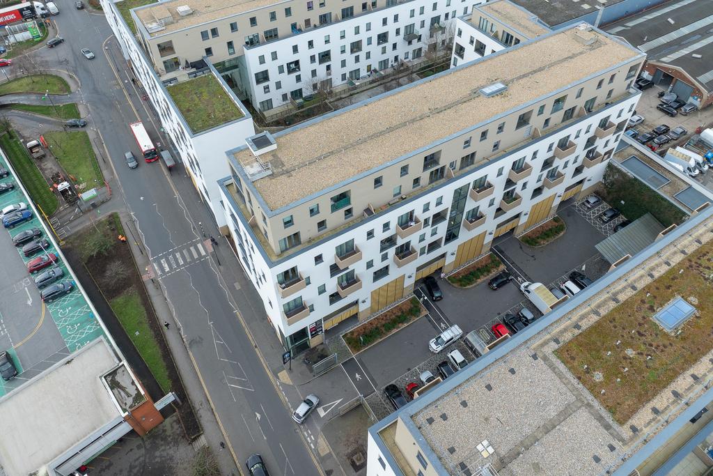 Bree Court, Capitol Way NW9 2 bed flat - £415,000