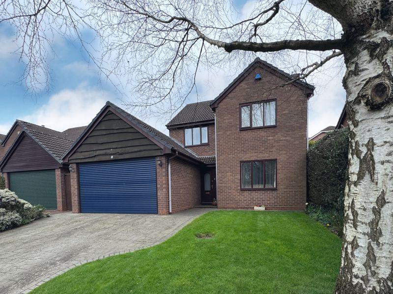 Kestrel Drive, Four Oaks, Sutton... 4 bed detached house - £545,000