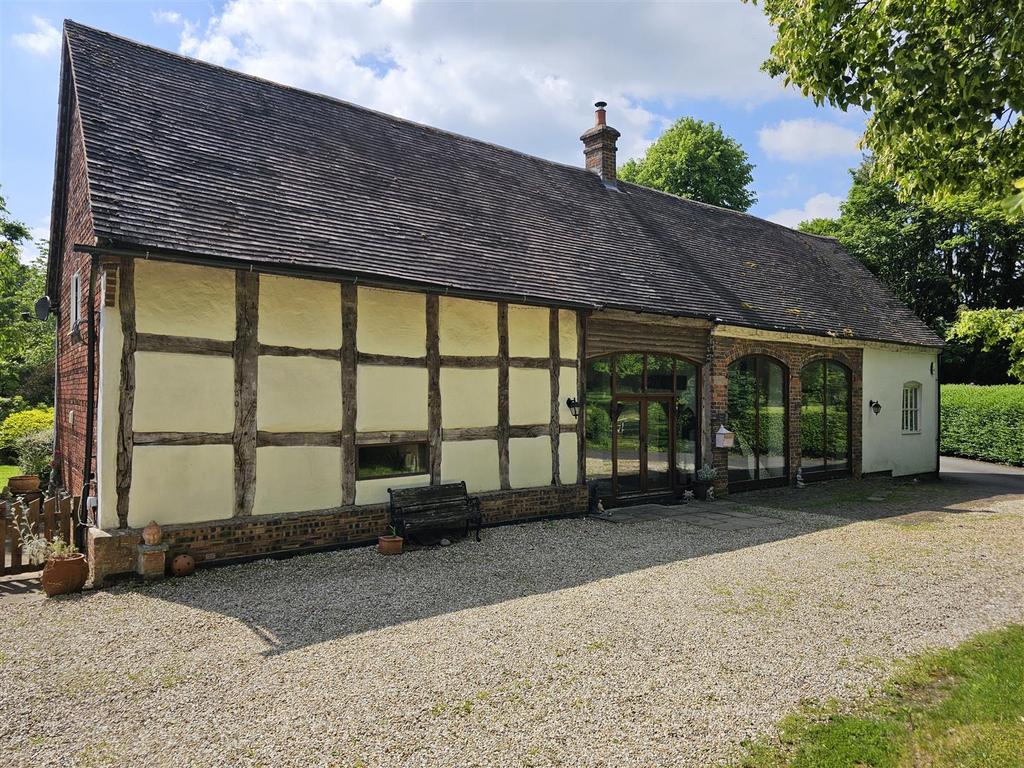 Sion Hill Court, Wolverley... 4 bed barn conversion for sale - £650,000