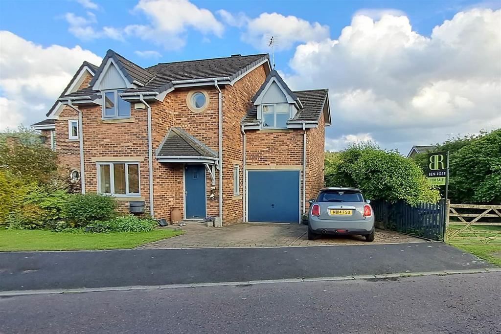 High Bank, Heapey, Chorley 4 bed detached house - £329,995