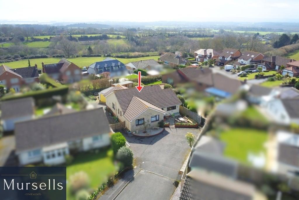 Old Pound Close, Poole BH16 4 bed bungalow - £600,000