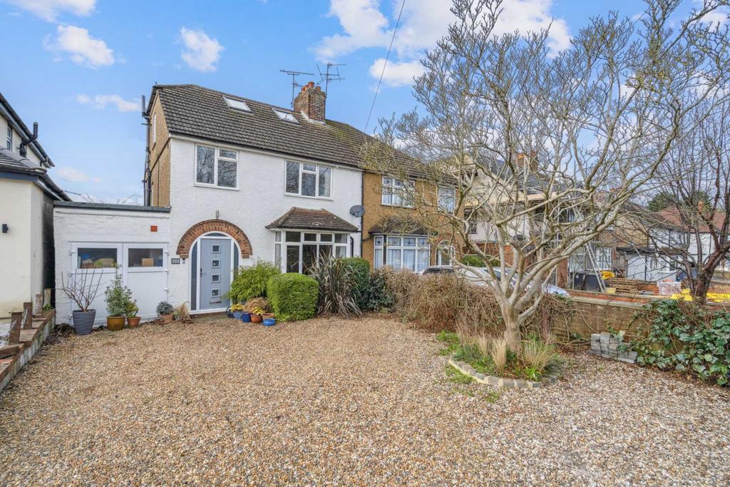 Little Bushey Lane, Bushey 4 bed semi-detached house - £710,000