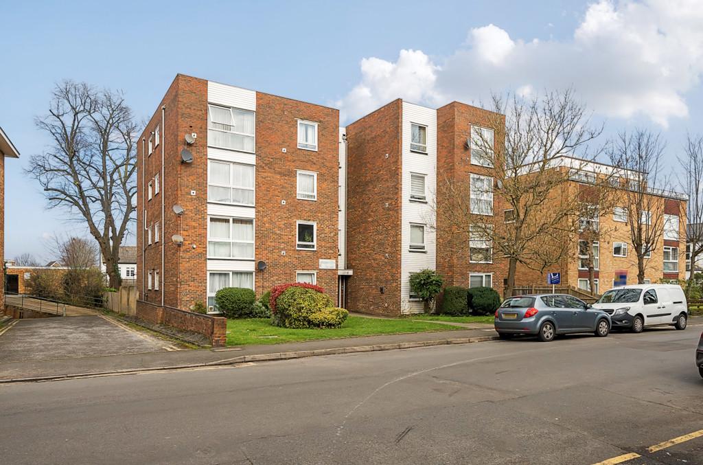 Airborne House, 17 Maldon Road... 1 bed apartment - £150,000