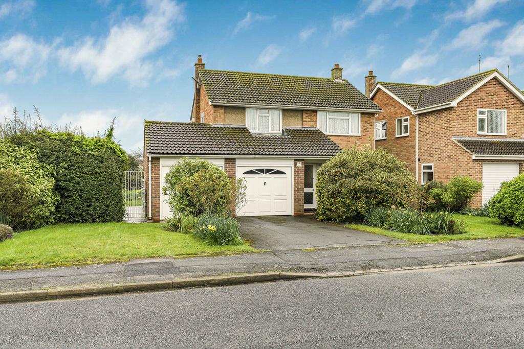 Harlington Avenue, Grove,OX12 3 bed detached house - £425,000