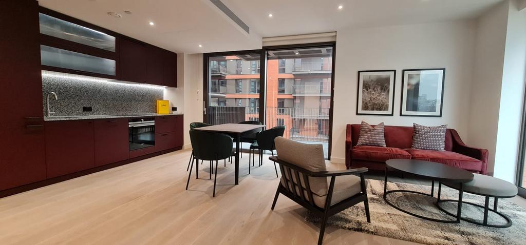 Embassy Gardens, Nine Elms, SW11 2 bed flat - £4,333 pcm (£1,000 pw)