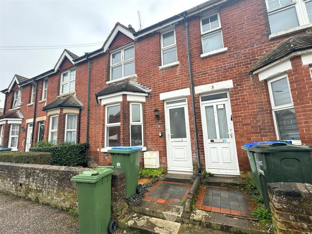Linden Road, Littlehampton 2 bed house - £1,150 pcm (£265 pw)