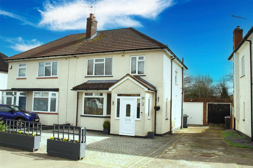 Windmore Avenue, Potters Bar EN6 3 bed semi-detached house for sale - £ ...