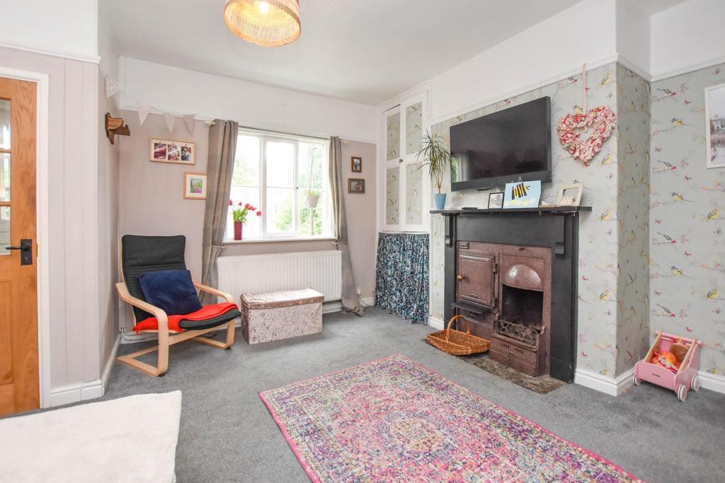 Lakeside Cottages, Standish, Wigan 2 bed cottage for sale - £189,995