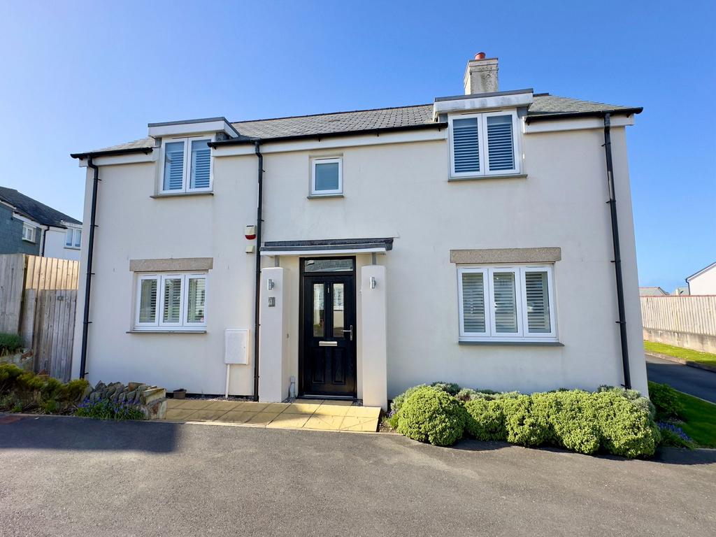 Padstow, PL28 3 bed detached house - £565,000