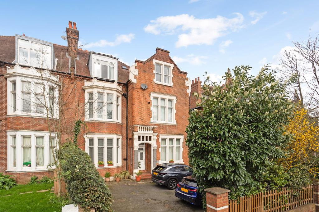 West Hill, Putney, London, SW15 2 bed apartment - £600,000