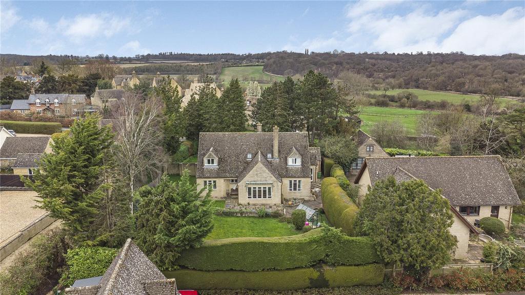 Long Hanborough, Oxfordshire, OX29 5 bed detached house - £720,000
