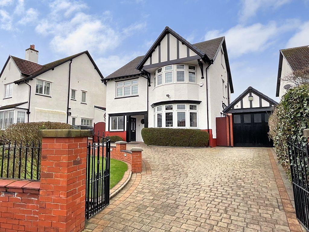 Osborne Road, Southport PR8 5 bed detached house - £645,000