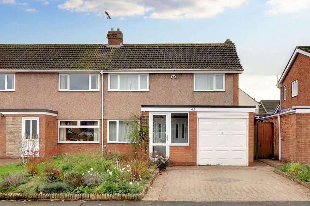 Simpson Road, Lichfield WS13 3 bed semi-detached house - £295,000