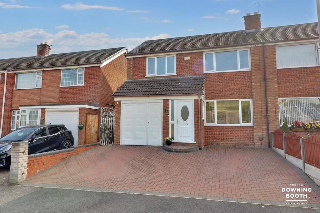 Ford Way, Rugeley WS15 3 bed semi-detached house - £250,000