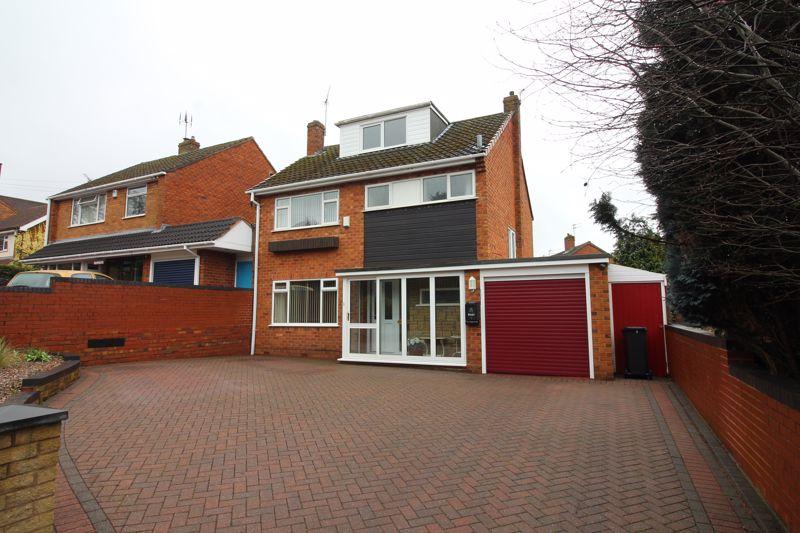 Bromley Lane Kingswinford Dy6 3 Bed Detached House For Sale £365 000