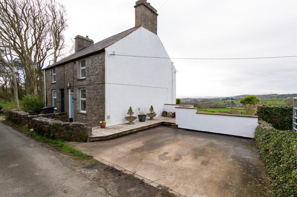 Llangoed, Beaumaris, Isle of... 2 bed semi-detached house - £285,000