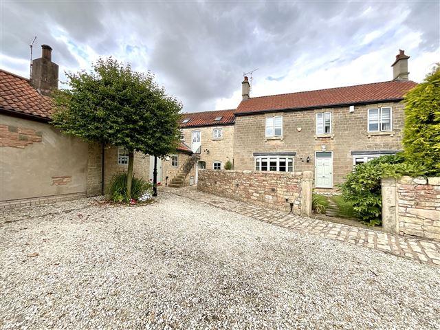 Woodsetts Road, Gildingwells... 5 bed farm house for sale - £875,000