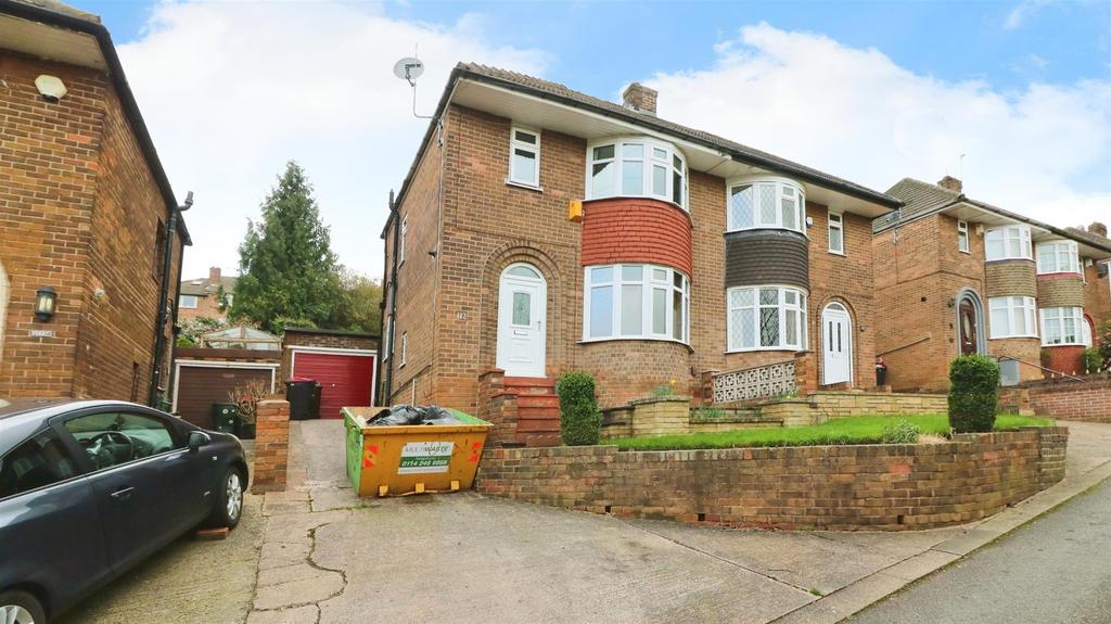 Droppingwell Road, Rotherham 3 bed semi-detached house - £145,000