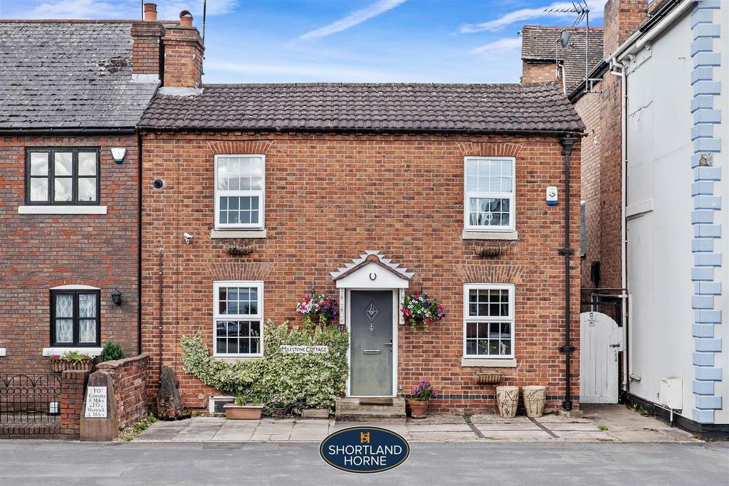 Warwick Road, Kenilworth CV8 3 bed detached house - £350,000