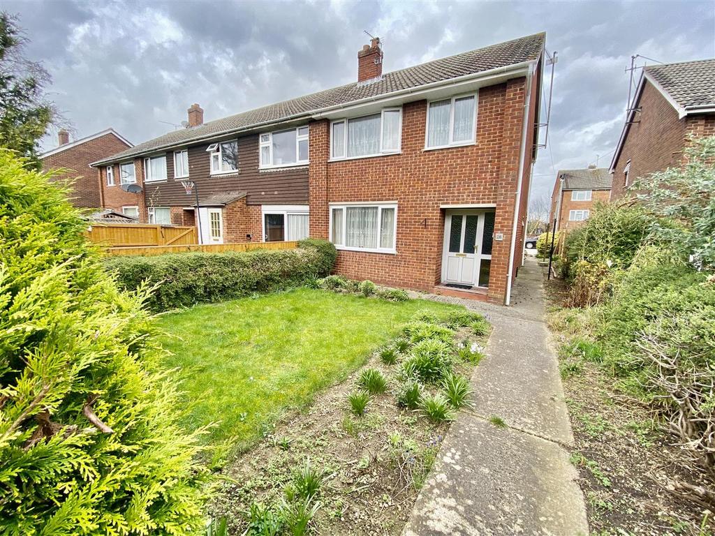 Keats Crescent, Swindon SN2 3 bed end of terrace house - £215,000