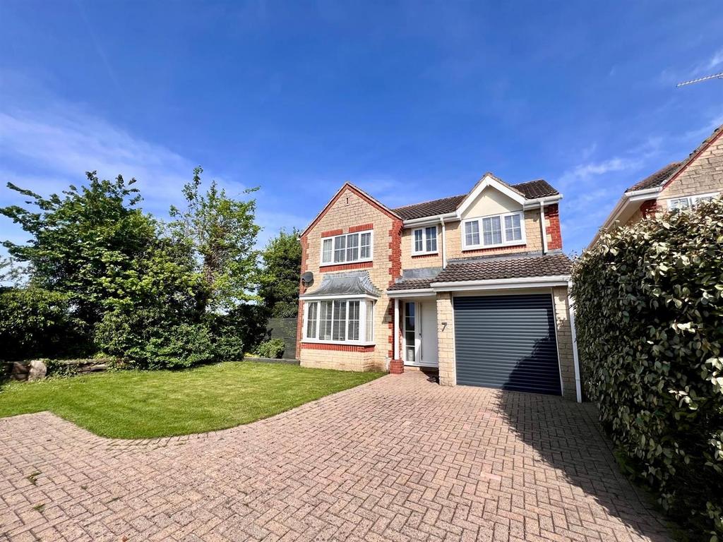 Forge Fields, Swindon SN5 4 bed detached house - £560,000