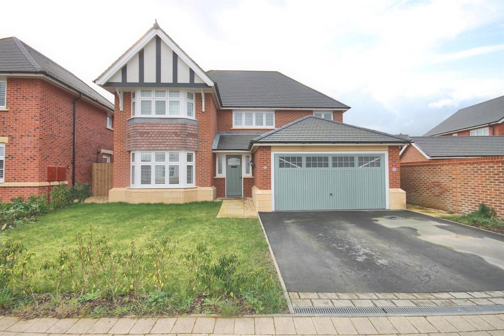 Devis Way, Knutsford 4 bed detached house - £895,000
