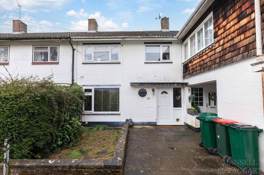 Crawley, Crawley RH11 3 bed terraced house for sale - £330,000