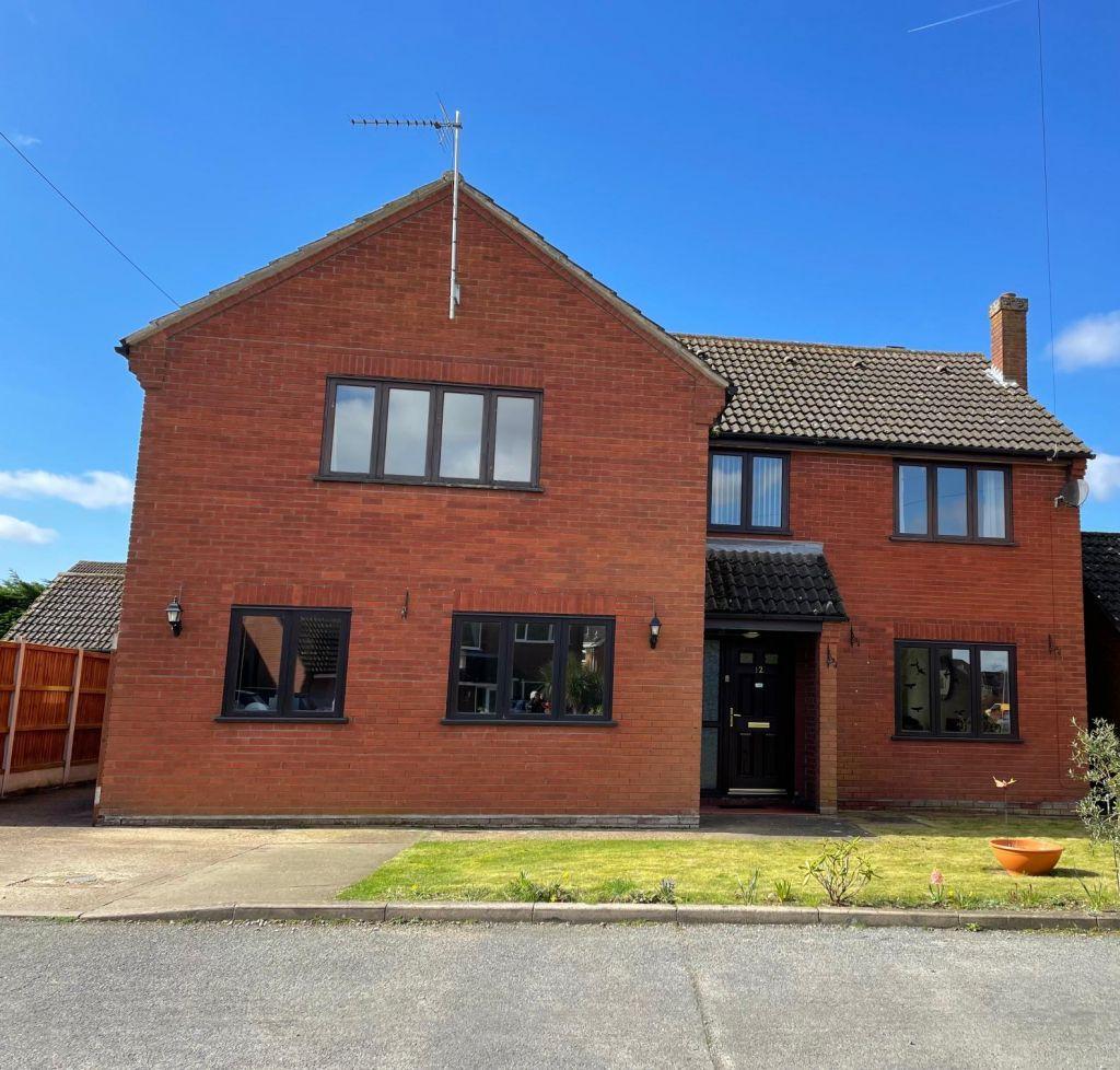 Maple Drive, Taverham, Norwich, NR8 5 bed detached house for sale - £ ...