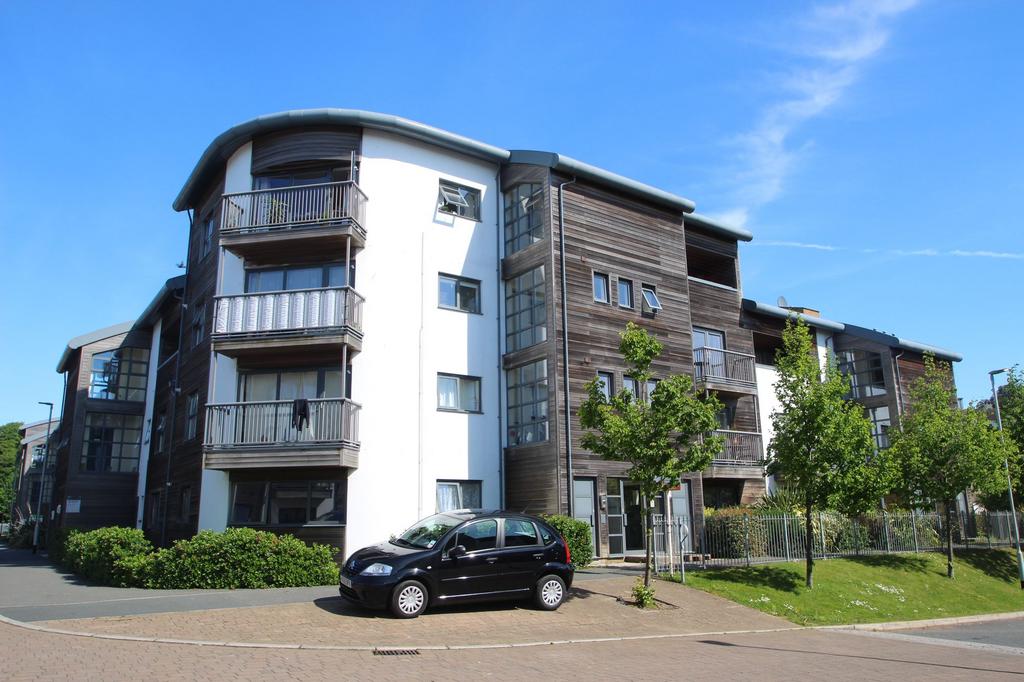Endeavour Court, Stoke 2 bed apartment - £160,000