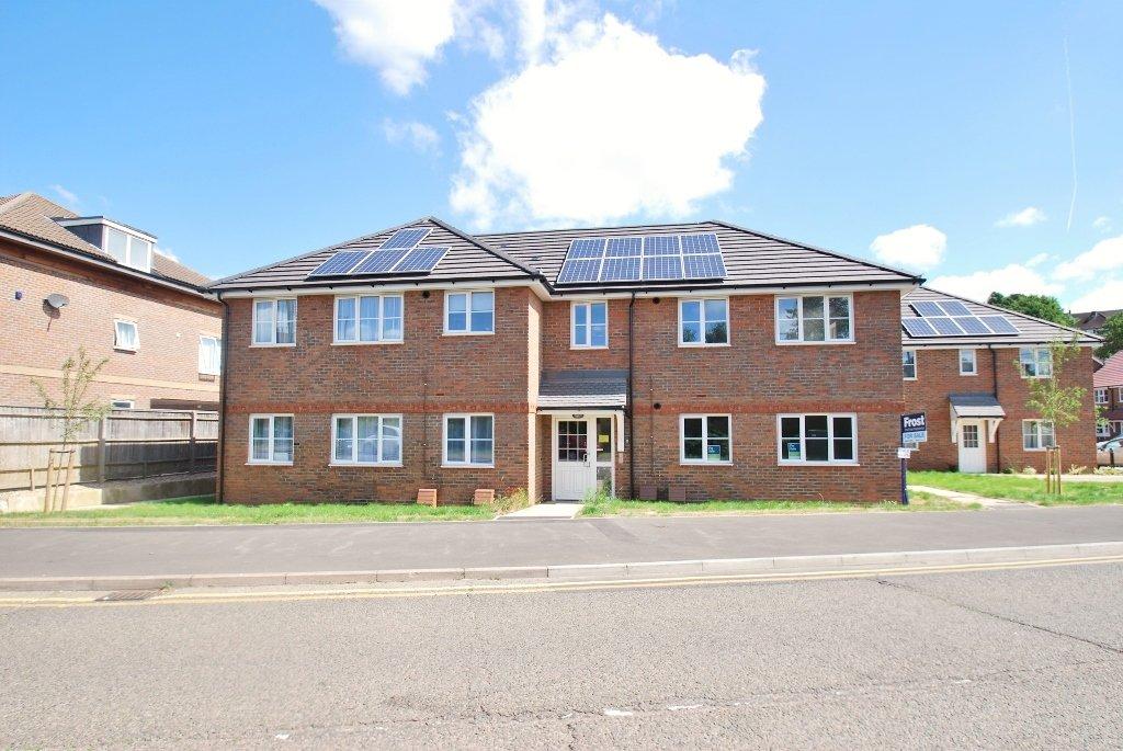 Asheridge Road, Chesham, HP5 2 bed apartment - £310,000