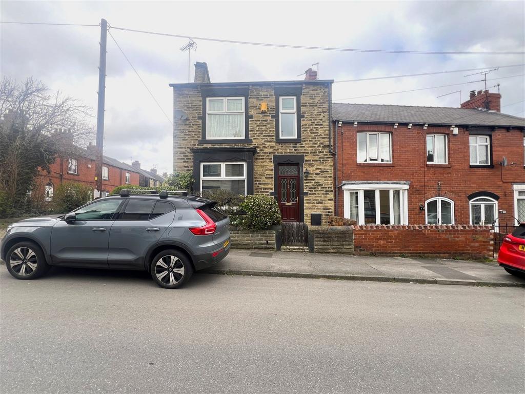 Stocks Lane, Barnsley, S75 2BL 3 bed end of terrace house for sale - £ ...