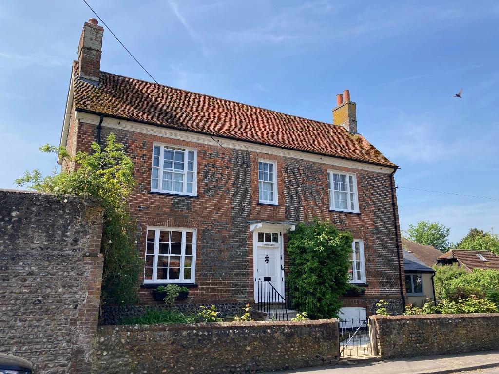 High Street, Upper Beeding, BN44 3WN 4 bed detached house - £1,200,000